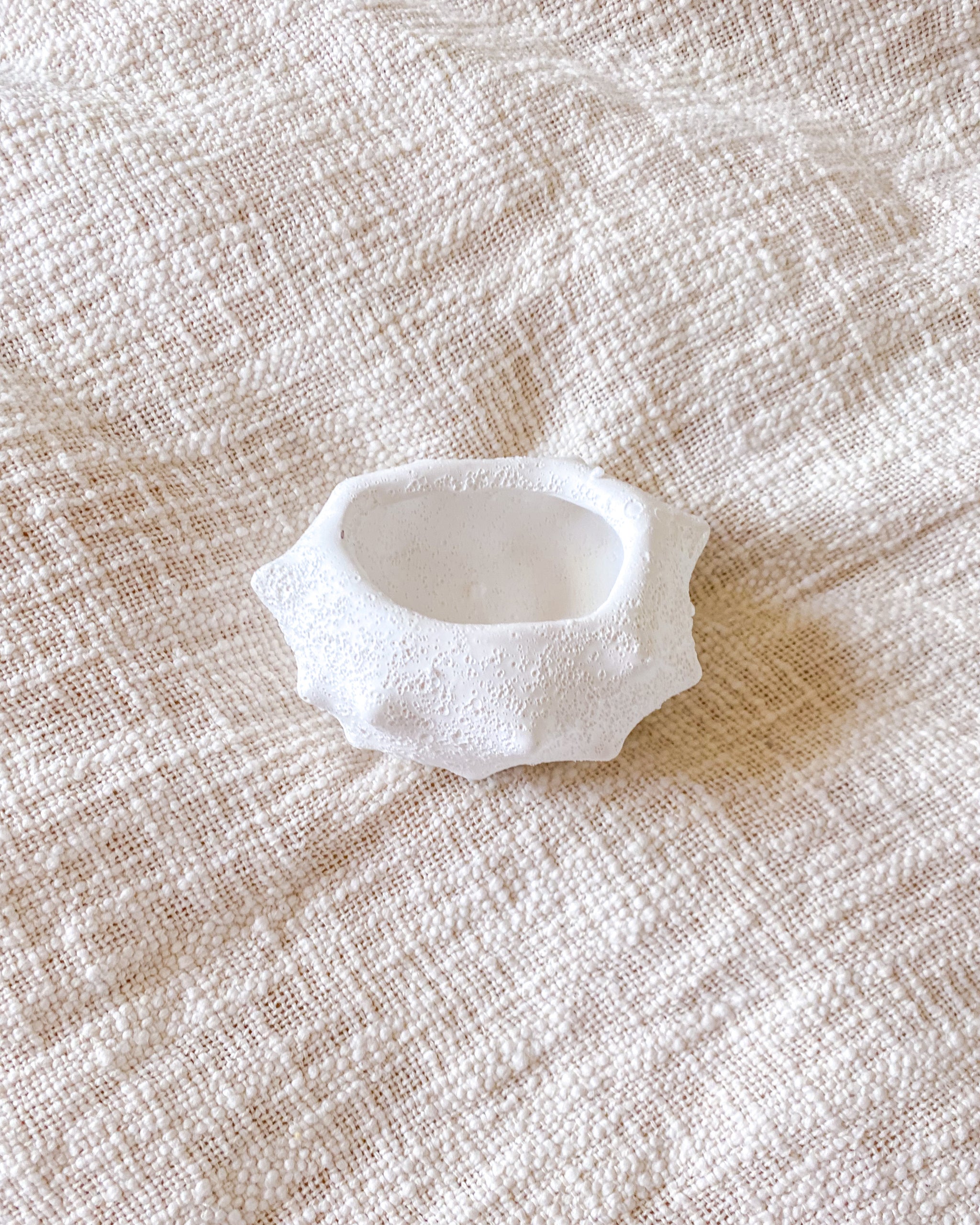 White Volcano Planter Pot | Hesby Bohemian Home Decor
